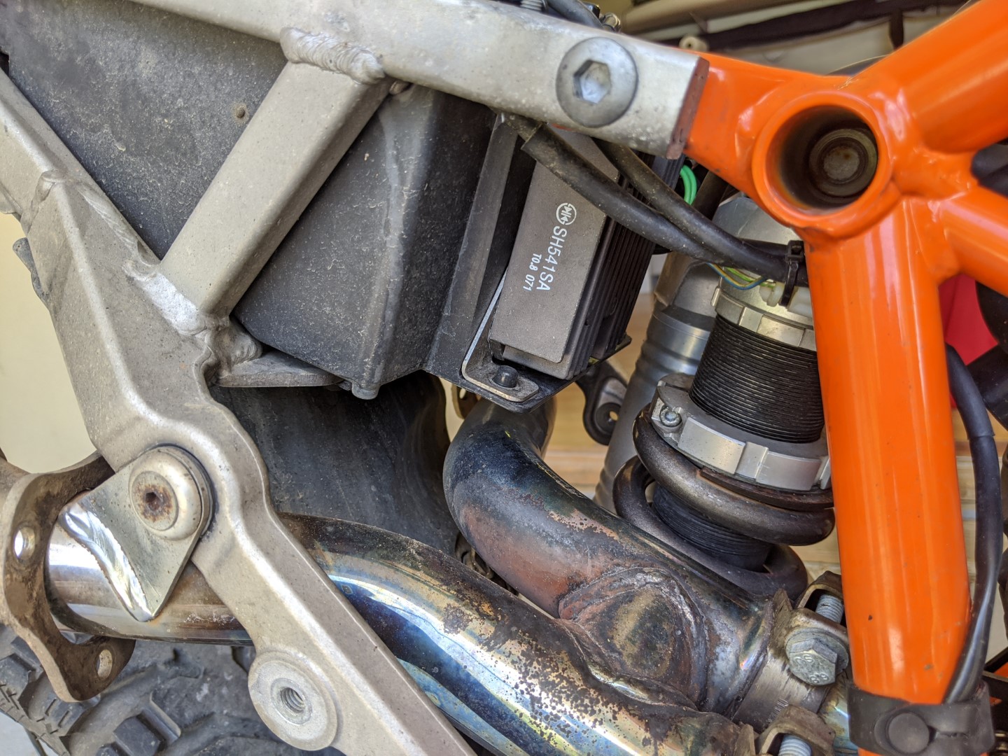 KTM 950 Super Enduro R – V2XS